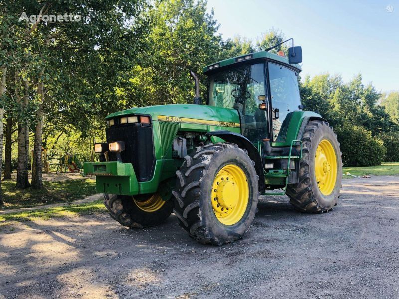 John Deere 8100 traktor točkaš