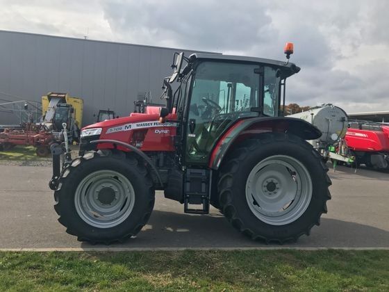 Massey Ferguson MF 5709M Dyna-VT Efficient traktor točkaš