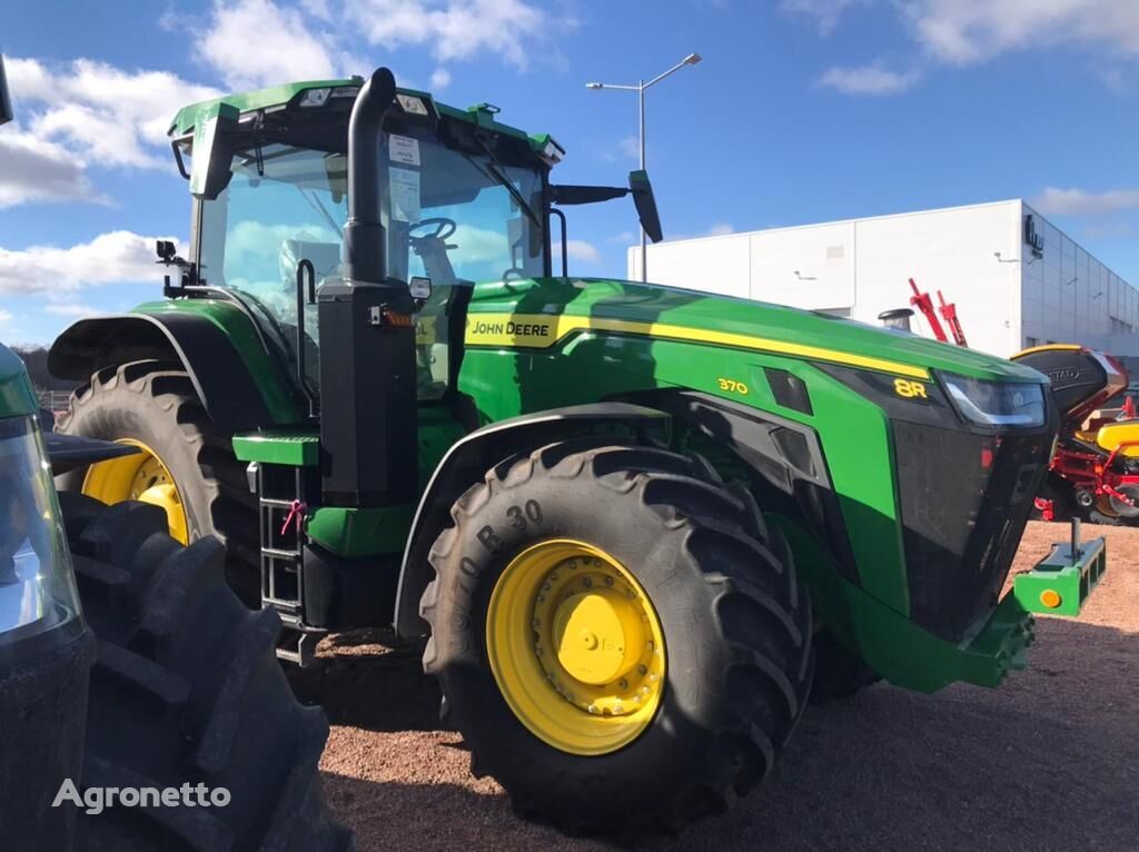 Novi John Deere 8R370 traktor točkaš