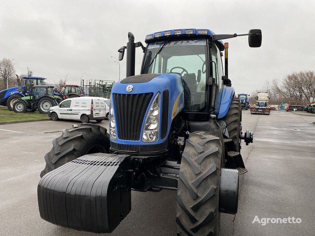 New Holland T8 traktor točkaš