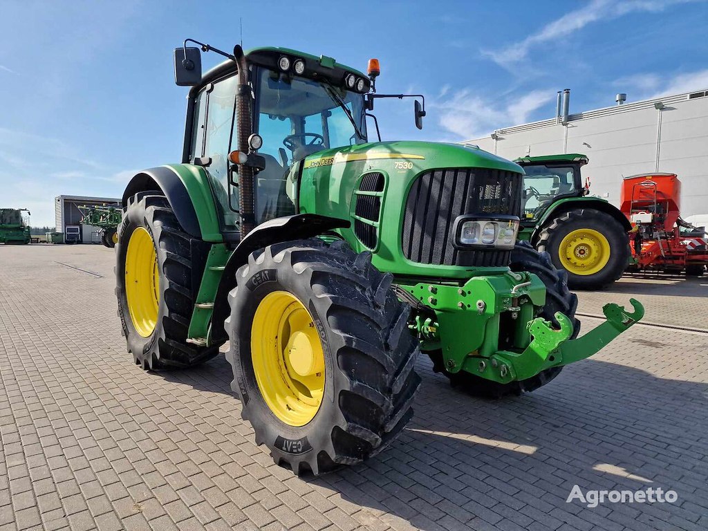 John Deere 7530 Premium traktor točkaš