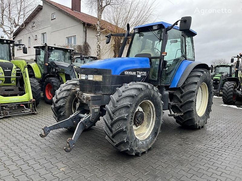 New Holland TM 135 traktor točkaš