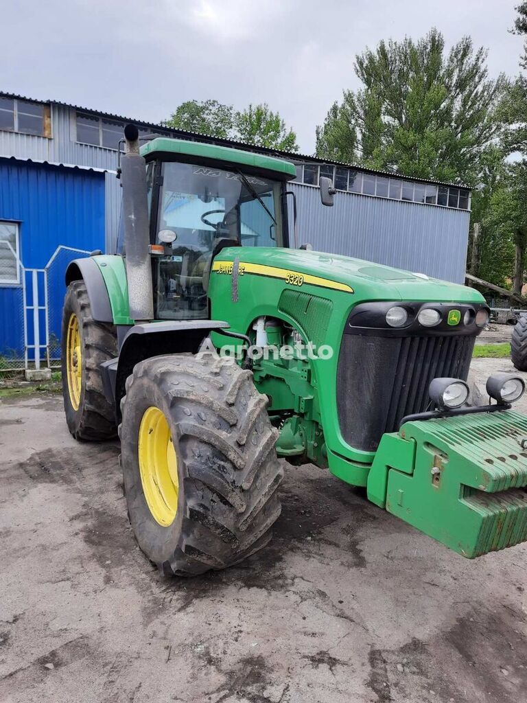 John Deere 8320 traktor točkaš