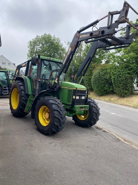 John Deere 6600 traktor točkaš