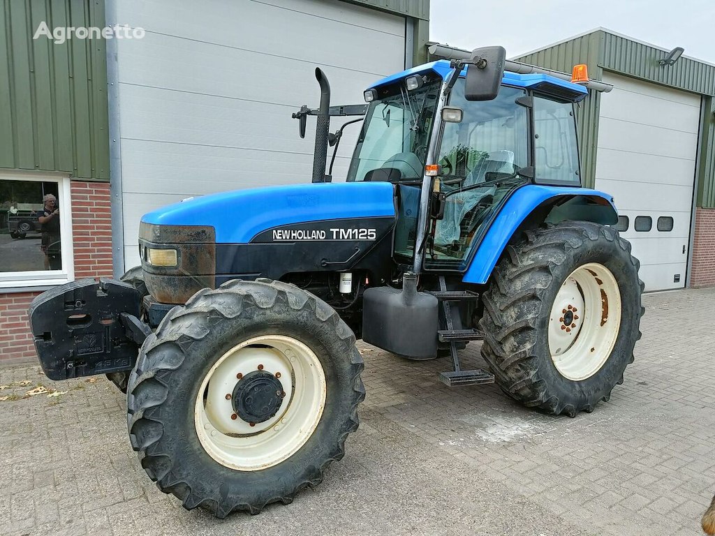 New Holland TM125 Supersteer Range Command traktor točkaš