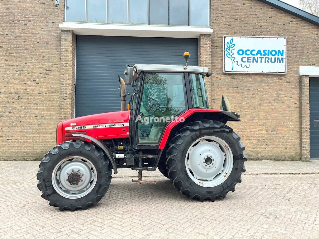 Massey Ferguson 6255 traktor točkaš