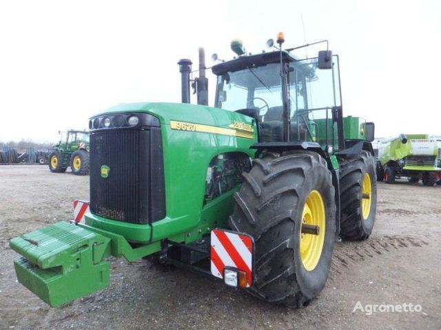 John Deere 8520 traktor točkaš