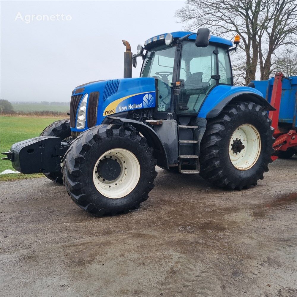 Prodaje se New Holland T8050 Class 5 traktor točkaš na aukciji