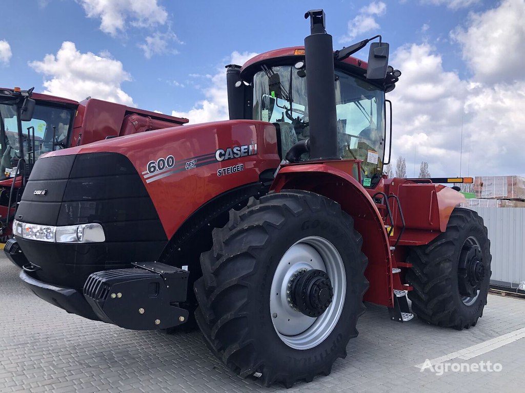 Novi Case IH Steiger 600 AFS Connect v naiavnosti traktor točkaš