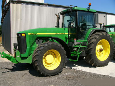 John Deere 8300 traktor točkaš