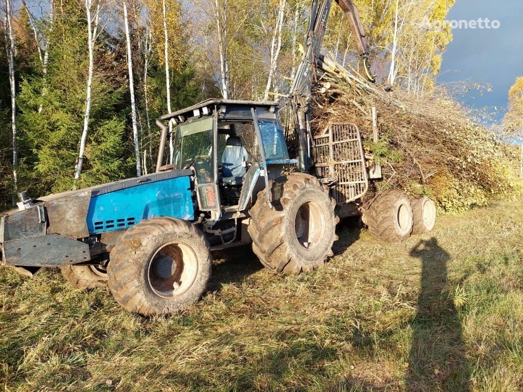 Valtra 8400 traktor točkaš