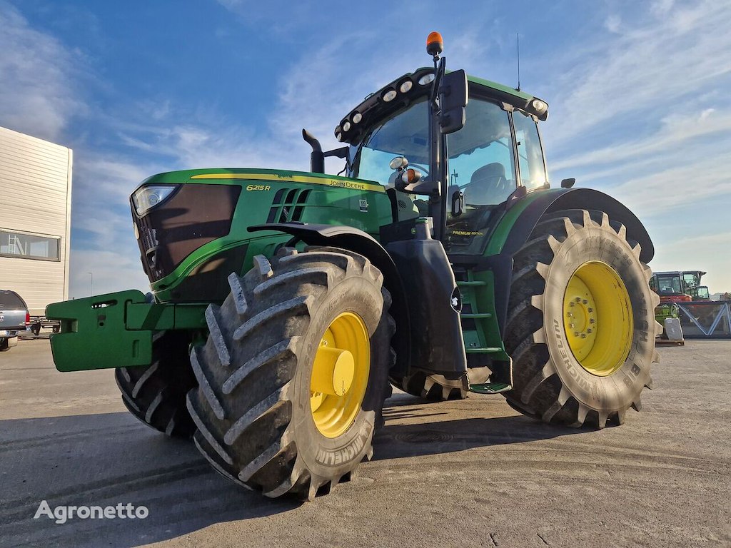 John Deere 6215 R traktor točkaš