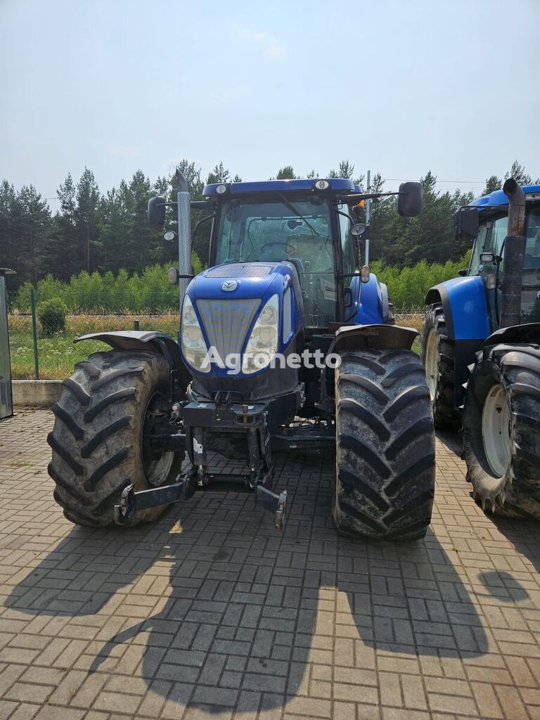 New Holland T7.250 traktor točkaš