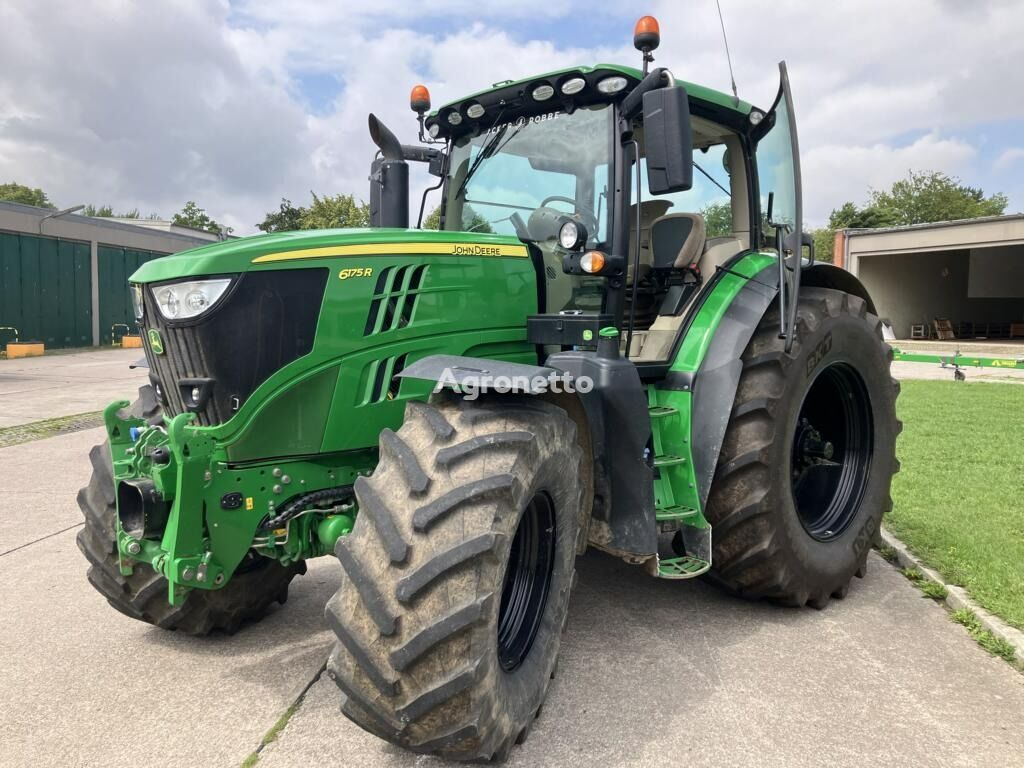 John Deere 6215R traktor točkaš