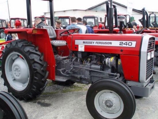 Massey Ferguson 240 traktor točkaš