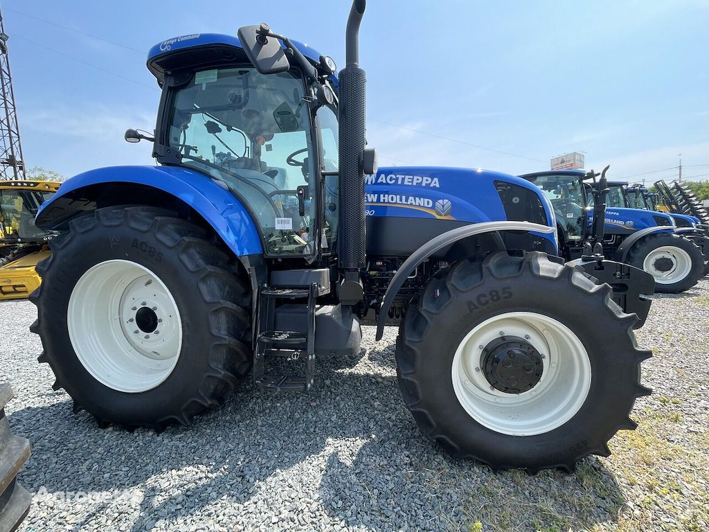 Novi New Holland T6090 traktor točkaš