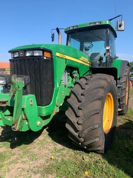 John Deere 8410 traktor točkaš