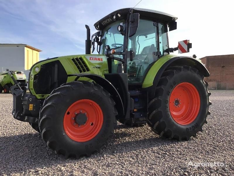 Claas ARION 530 Stage V traktor točkaš