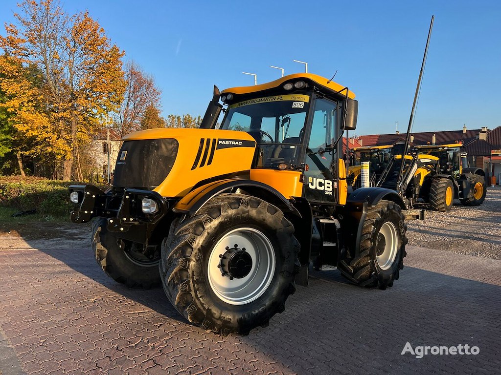 JCB FASTRAC 3230 XTRA traktor točkaš