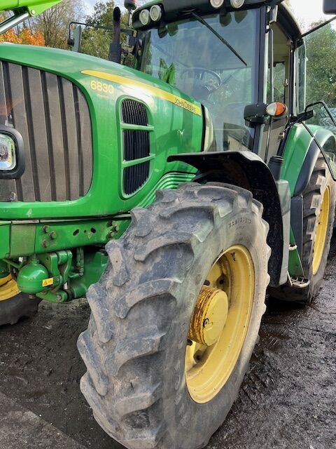 John Deere 6830 Premium traktor točkaš