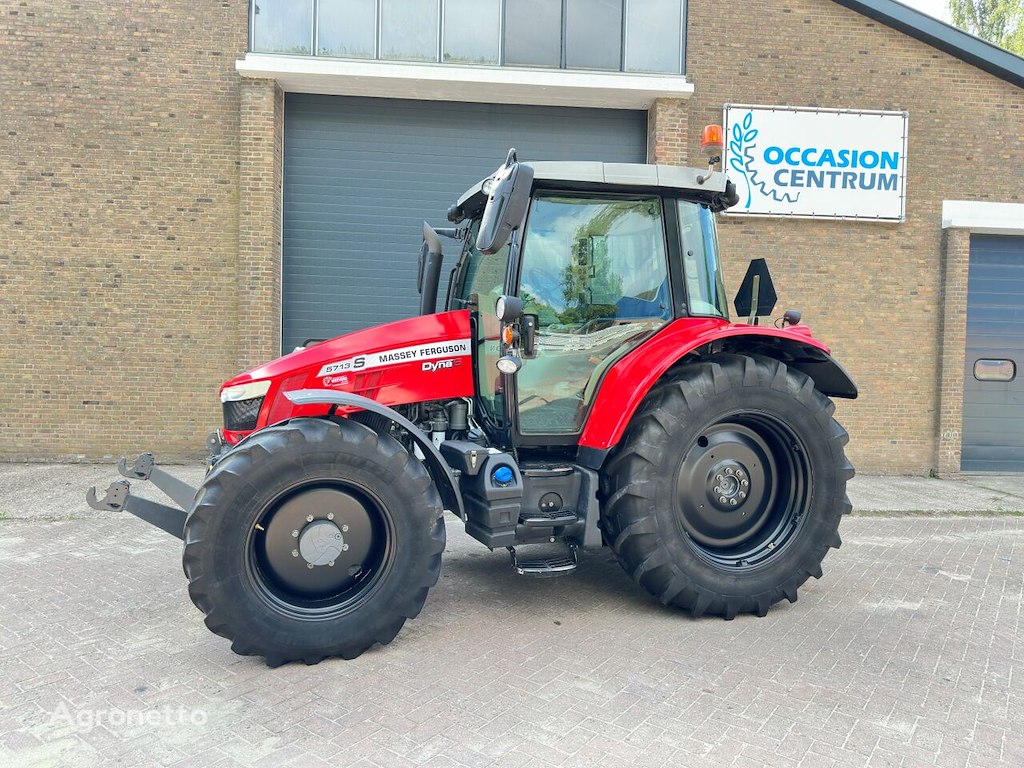 Massey Ferguson 5713 S Dyna-6 traktor točkaš