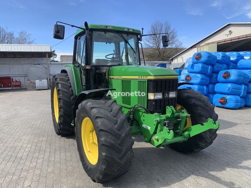 John Deere 6800 traktor točkaš