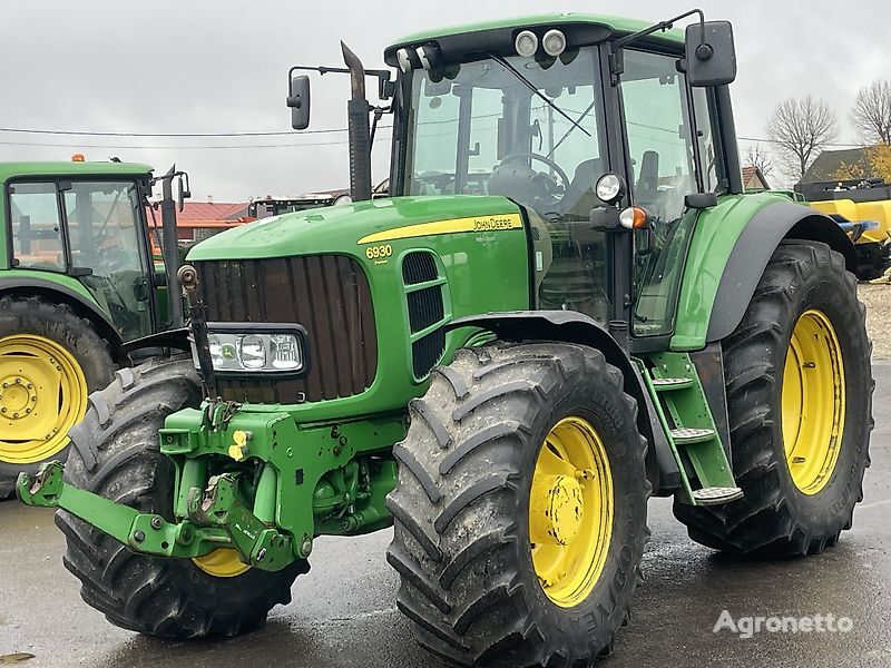 John Deere 6930 traktor točkaš