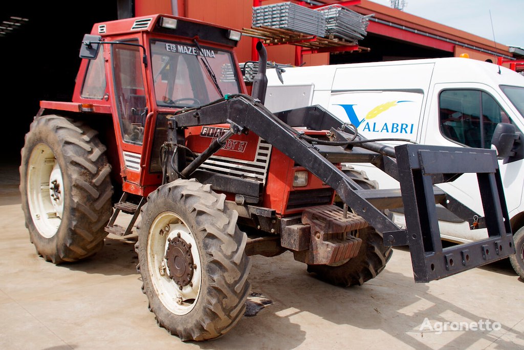 FIAT 880 DT5 traktor točkaš