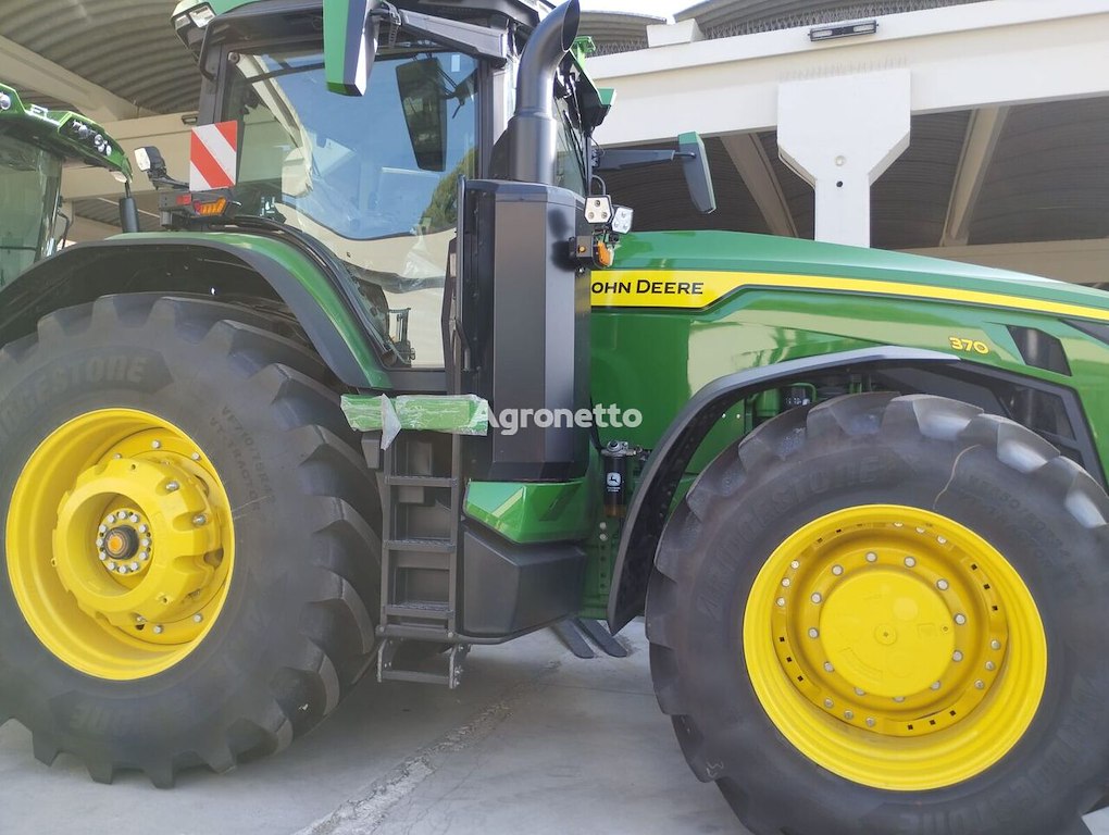 Novi John Deere 8R 370 traktor točkaš