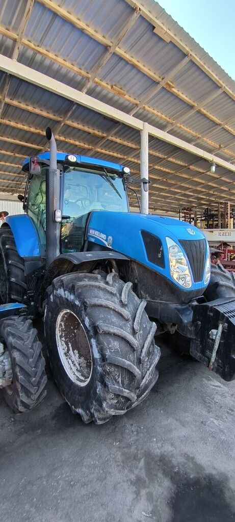 New Holland T7060 traktor točkaš