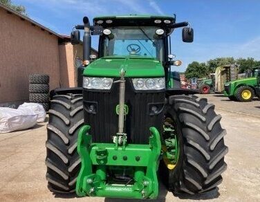 John Deere 8335 R POWERSHIFT traktor točkaš