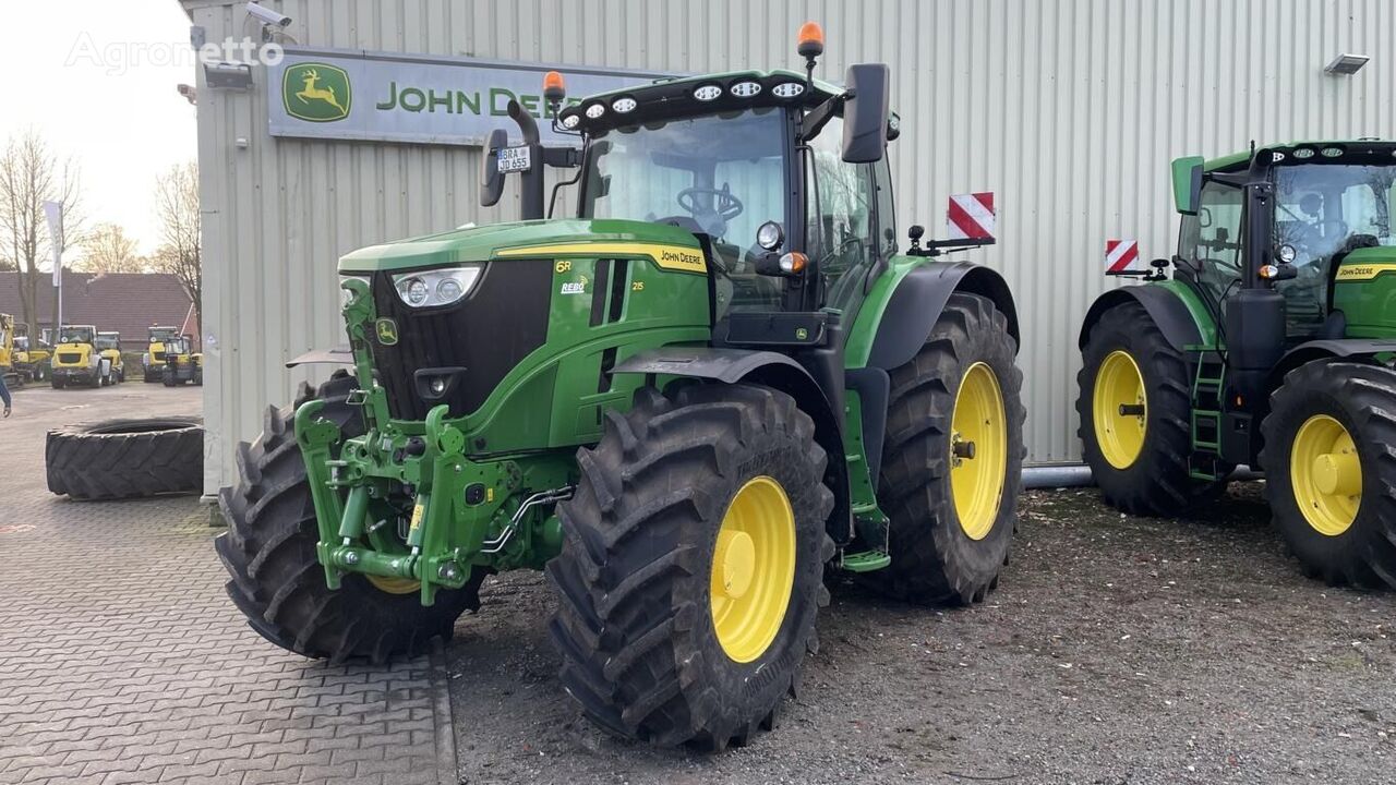 Novi John Deere 6R215 traktor točkaš