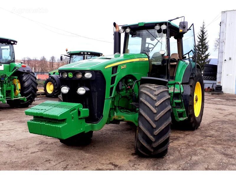 John Deere 8430 traktor točkaš