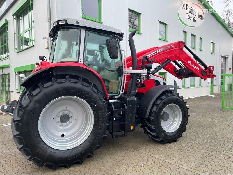 Novi Massey Ferguson 6S.135 Dyna-VT EFFICIENT traktor točkaš