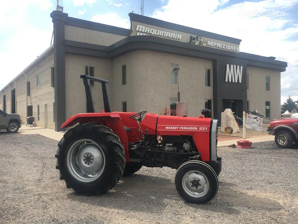 Massey Ferguson MF 231 traktor točkaš