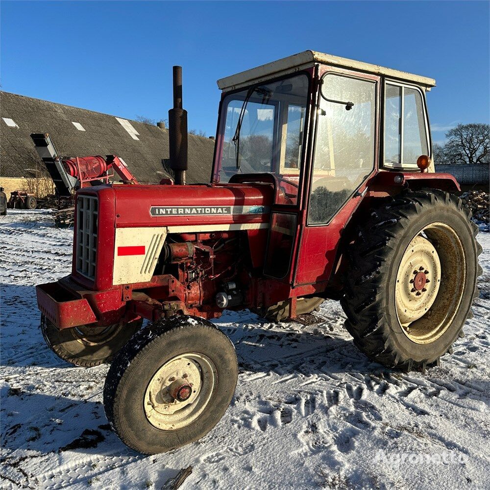 Prodaje se International I - 574 traktor točkaš na aukciji
