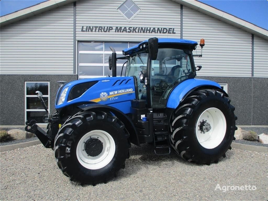 New Holland T7.230 traktor točkaš