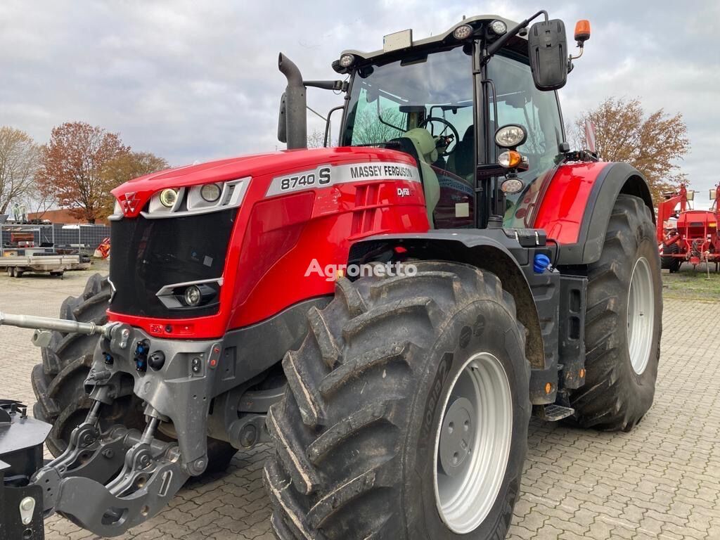 Massey Ferguson 8740S traktor točkaš