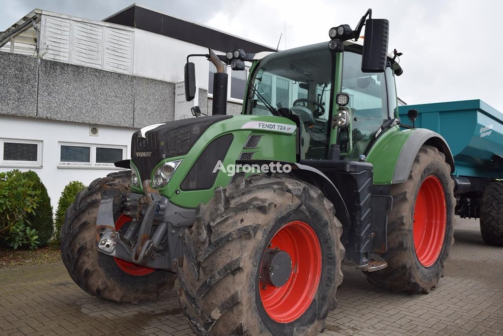 Fendt 724 Vario traktor točkaš