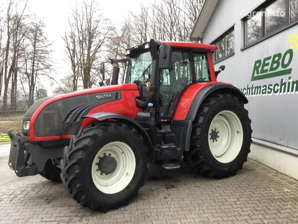 Valtra T 163 traktor točkaš