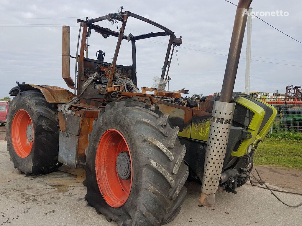 Claas XERION 3800 traktor točkaš nakon udesa