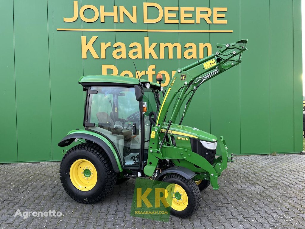 Novi John Deere 3039R mini traktor