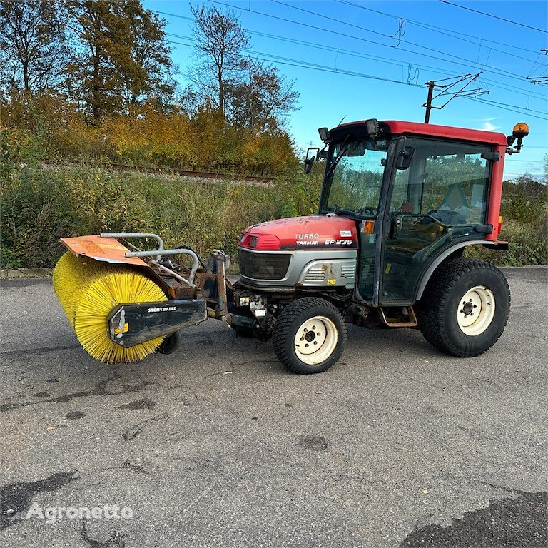 Prodaje se Yanmar EF235 mini traktor na aukciji