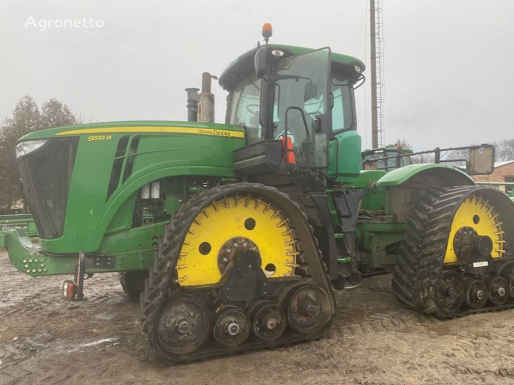 John Deere 9510R traktor guseničar