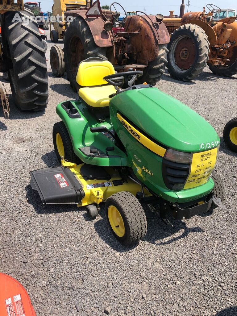 John Deere X300 traktor kosilica