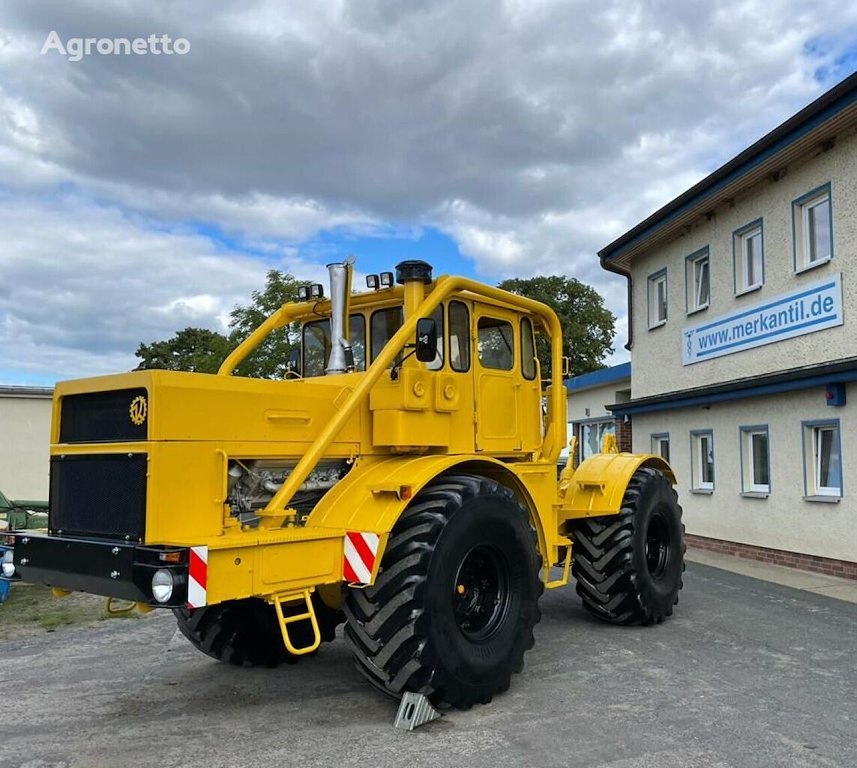 Kirovets K 700 A - V 8 šumarski traktor