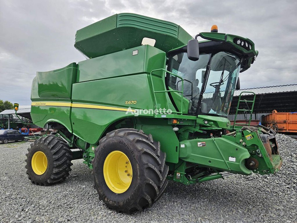 John Deere S670 kombajn za žito