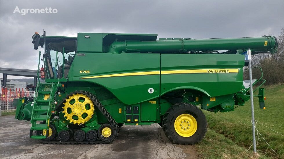 Novi John Deere S785 kombajn za žito