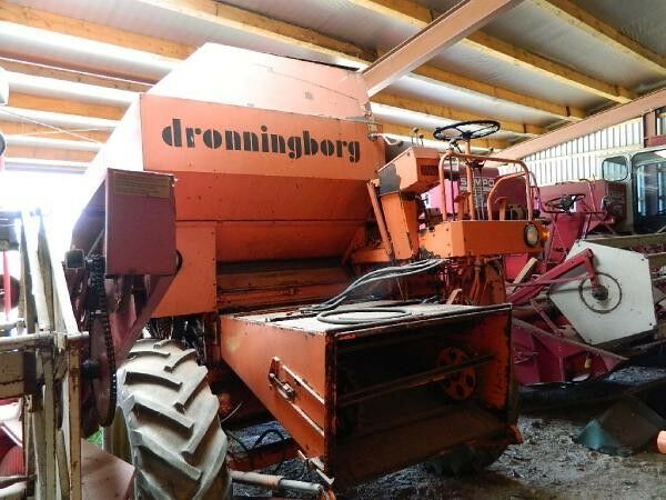 Dronningborg 1200 kombajn za žito