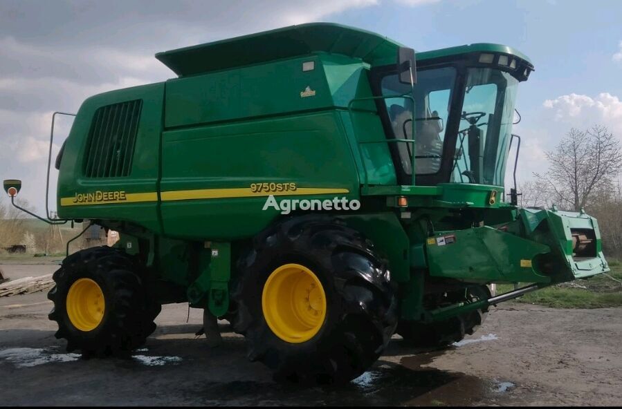 John Deere 9750 STS ( V NALIChII V UKRAINE ) kombajn za žito